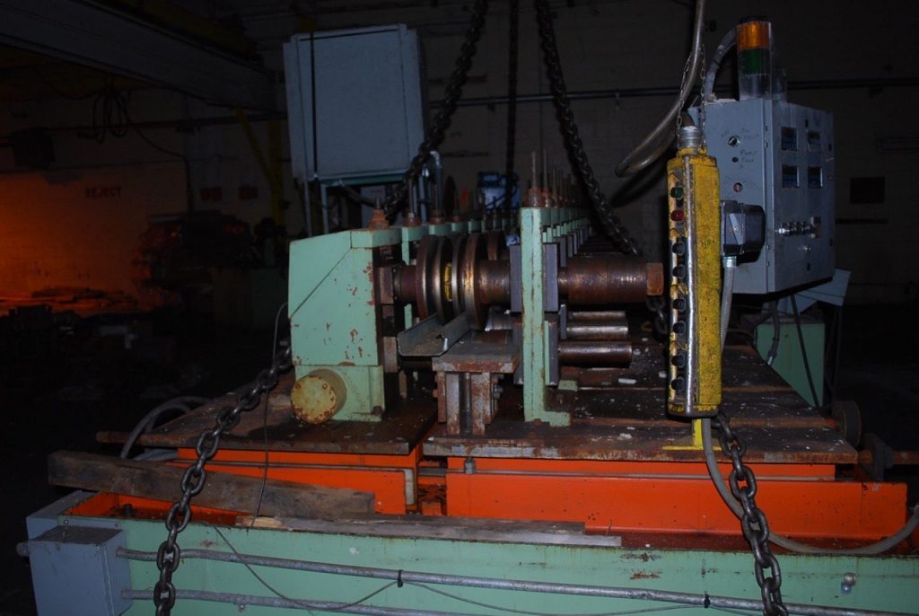 Stud roll former 11 stand - Machine MW