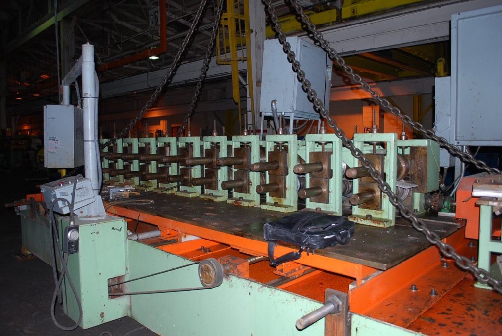 Stud roll former 11 stand - Machine MW